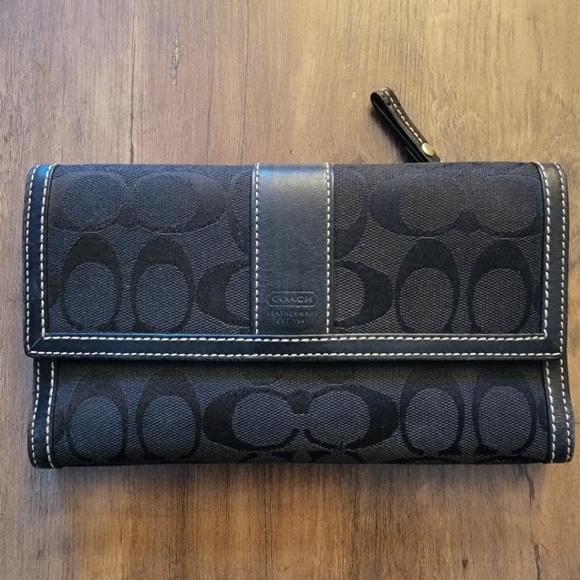 Coach | Bags | Coach Signature Wallet Black | Poshmark